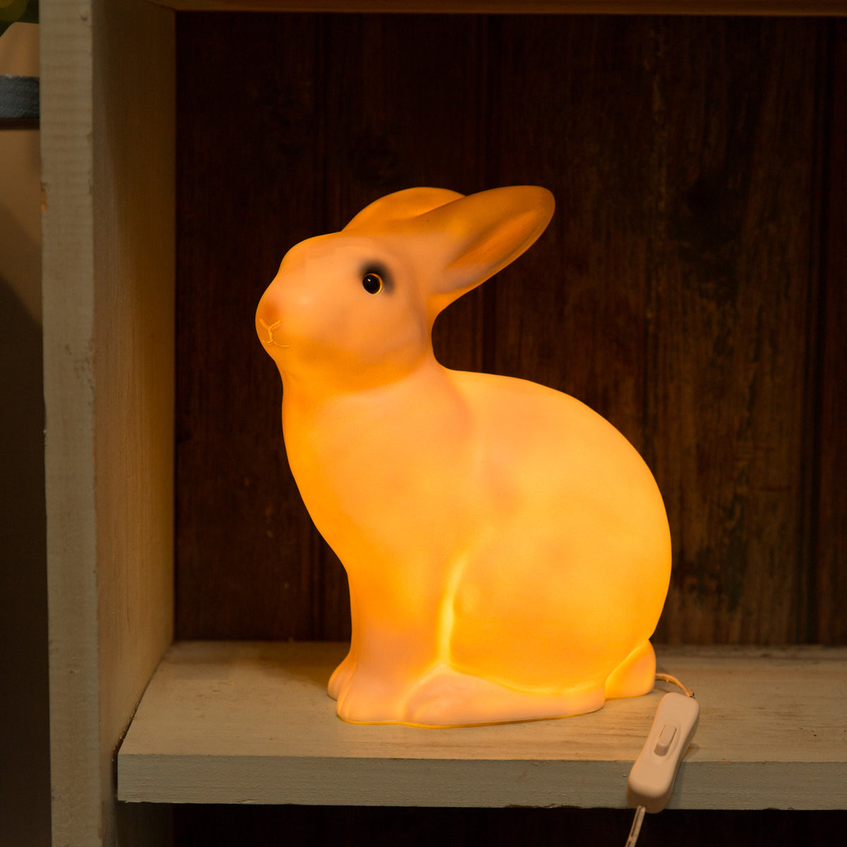 White Rabbit Lamp – Dotter
